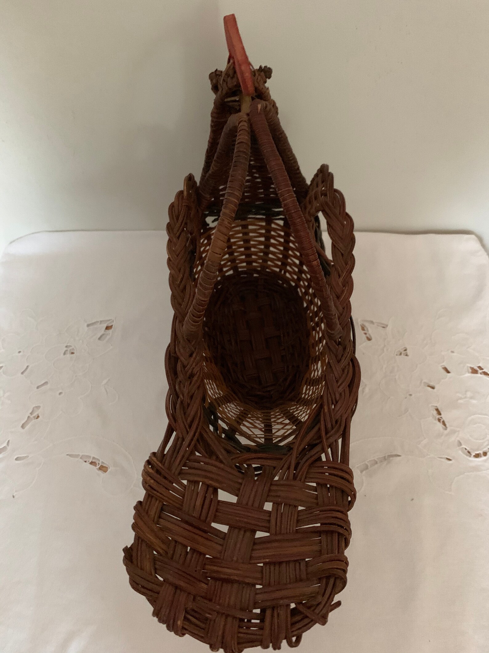 Vintage Hand Made Wicker Chicken Hen Basket With Wooden Red Comb And Beak With Handle14l X 5 W Apx
