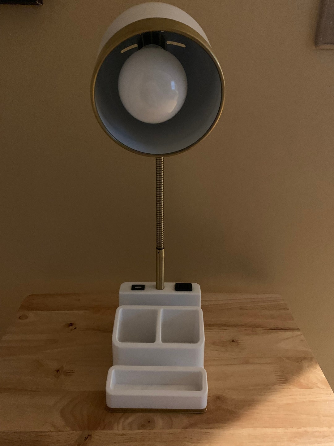 Vintage* White Table Top Goose Neck Lamp With Rose Gold Shade Trim ...