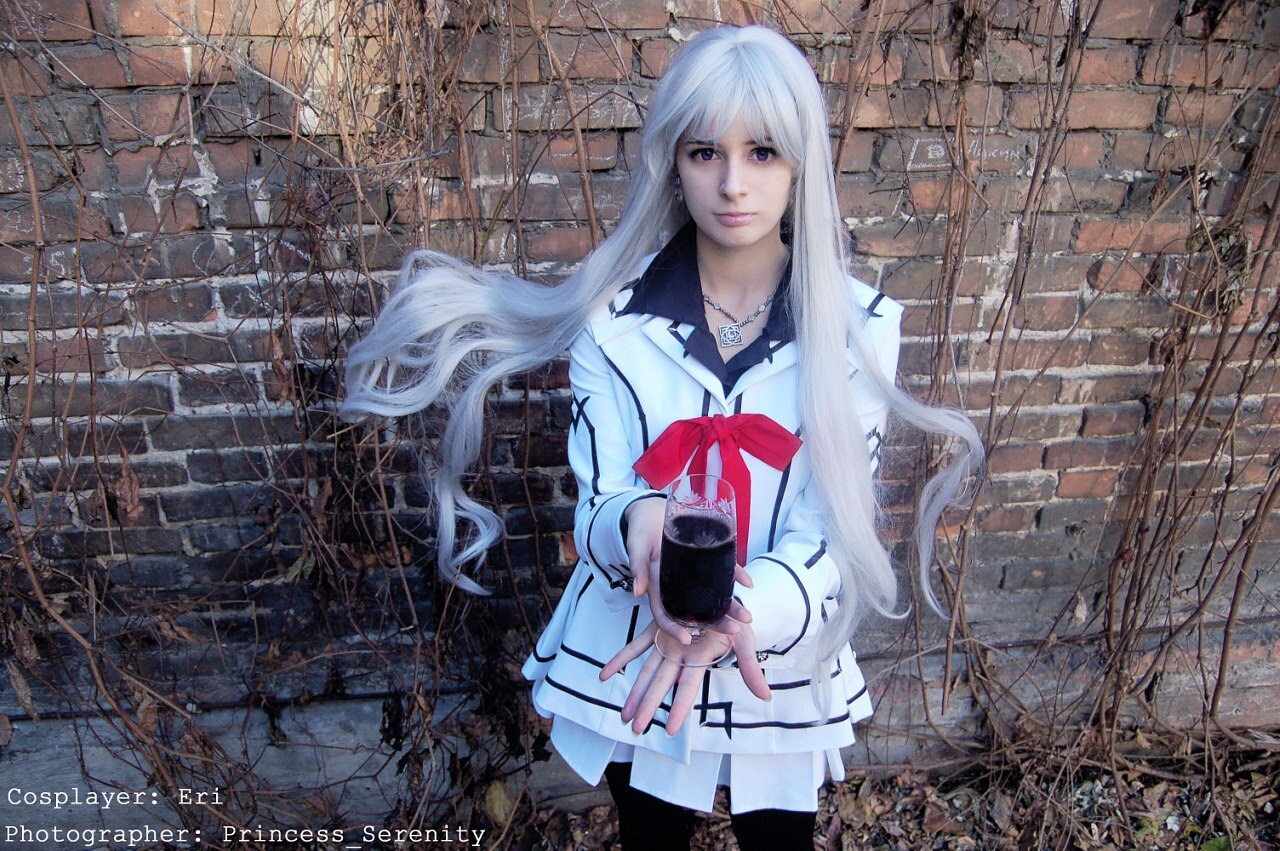 Vampire Knight Maria Cosplay