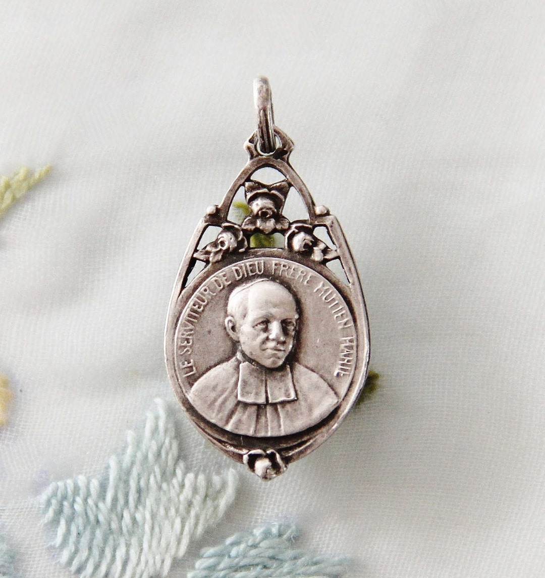 Vintage French Art Nouveau Style Saint Mutien-marie Wiaux Medal - Etsy