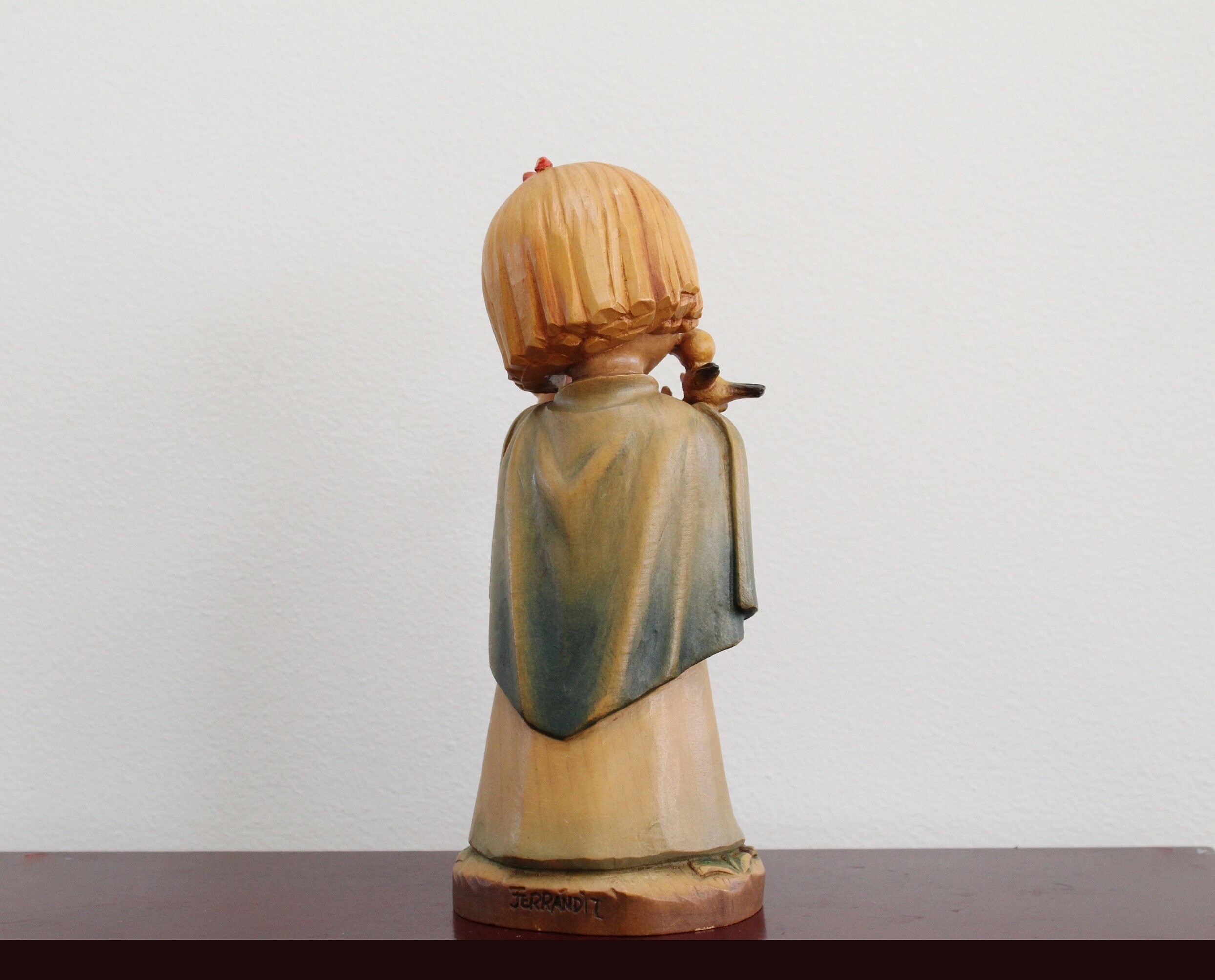 Very Nice 10" ANRI Juan Ferrandiz Hand Carved Wood 'talking to the ...