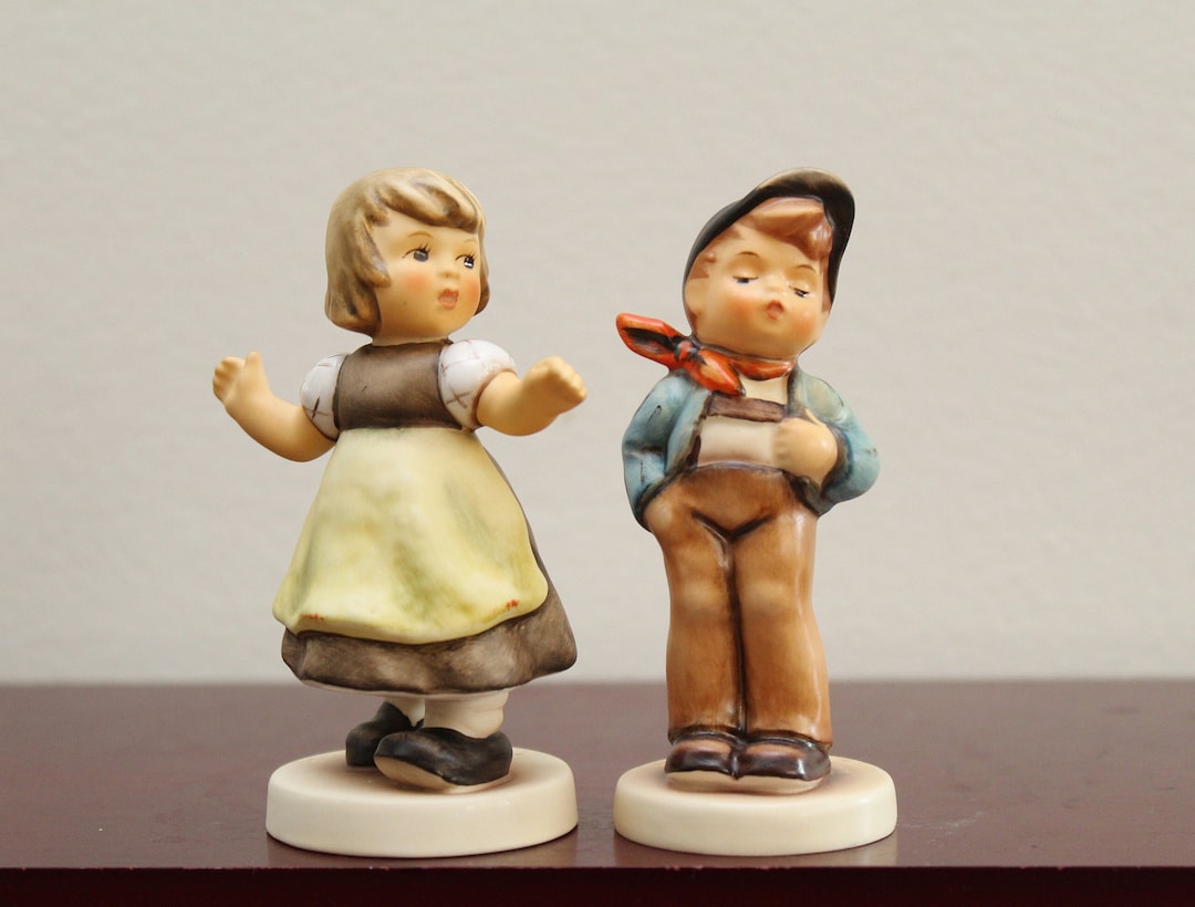 2 M.I. Hummel Club Exclusive Figurines 'spring Waltz' and 'lucky Fellow ...