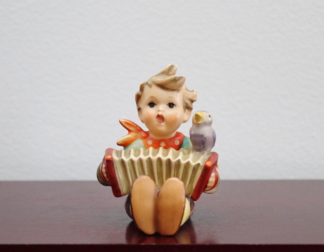 Very Good 4-1/4" Vintage Hummel Goebel 'let's Sing' Figurine (HUM 110/0 ...