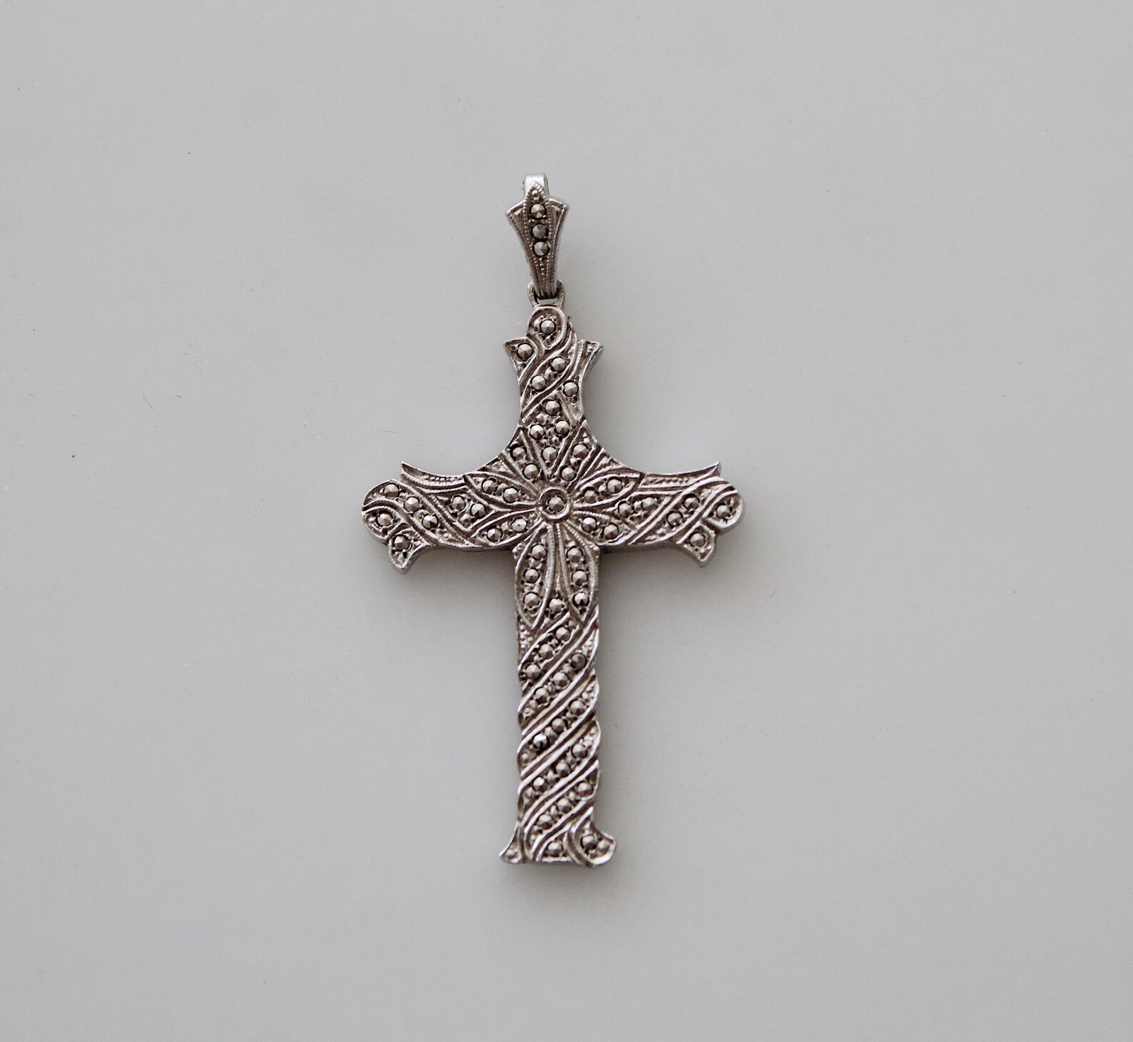 925 Sterling Silver and Marcasite Christian Cross Pendant - Etsy