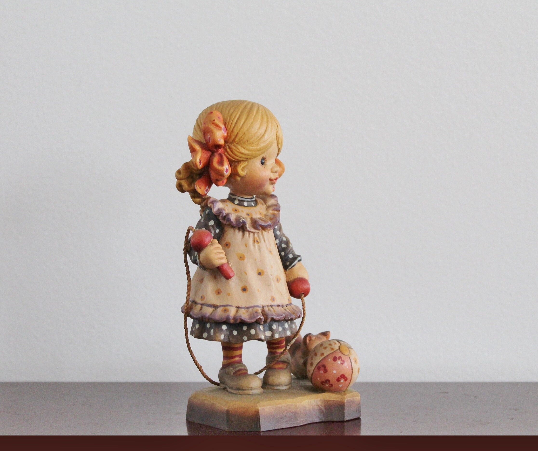Excellent 6-1/2" Anri Sarah Kay Hand Carved Wood 'let's Play' Figurine ...