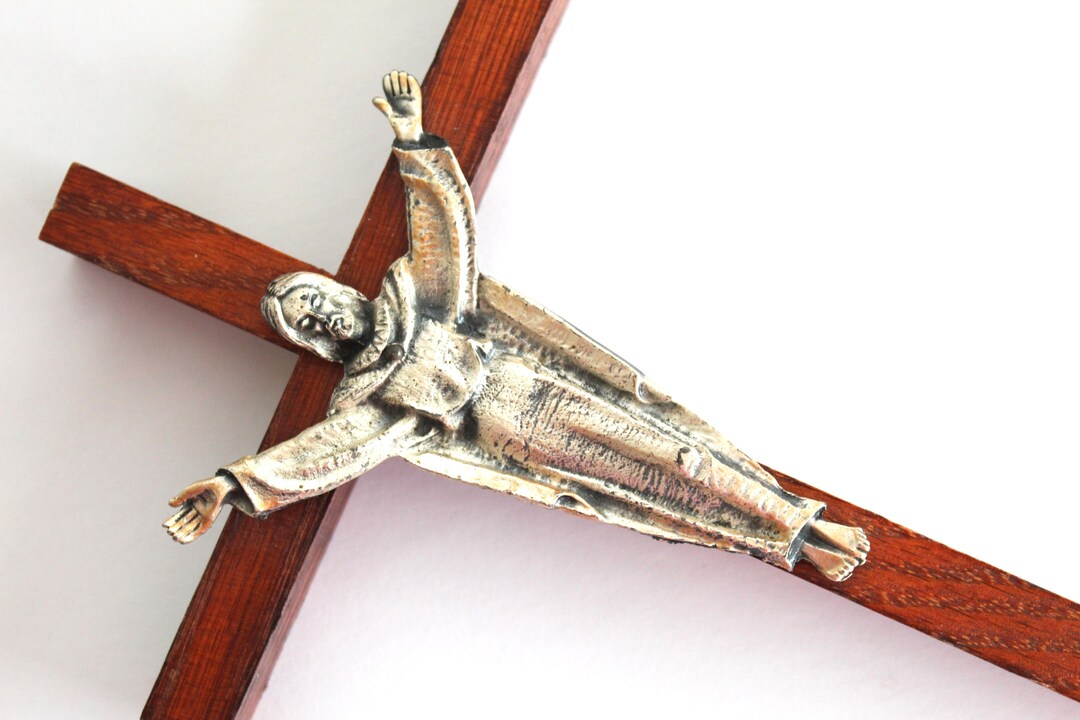 10" Tall "i Am the Resurrection" Risen Christ Wall Crucifix | Wood and ...
