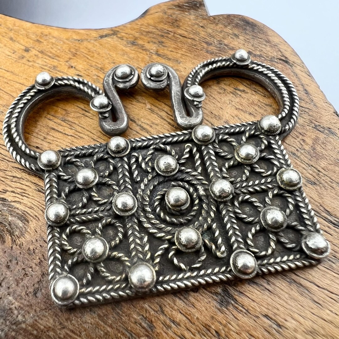 Vintage Hill Tribe Hmong Silver Spirit Lock Pendant. TB-6242 - Etsy