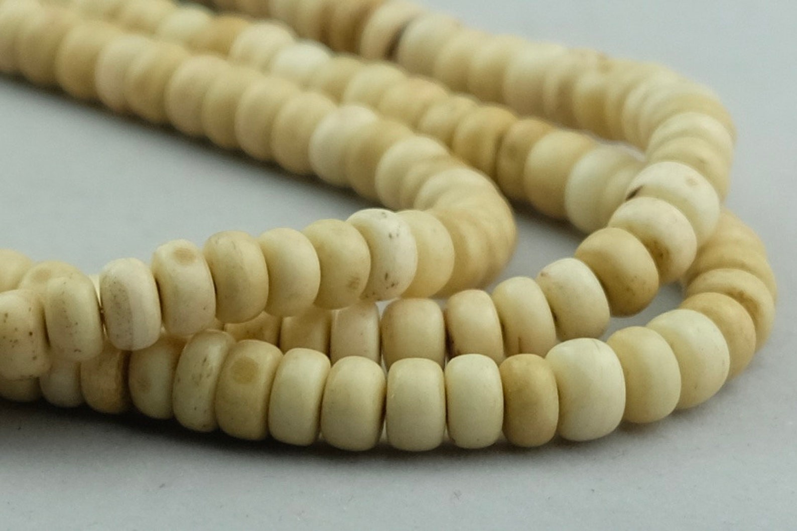 90 Bone Disc Heishi Beads 90 Ethnic 7mm Bone Spacer Beads. - Etsy