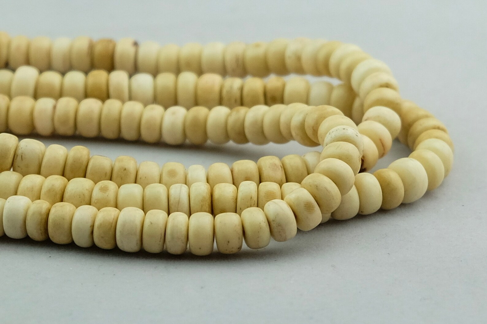90 Bone Disc Heishi Beads 90 Ethnic 7mm Bone Spacer Beads. - Etsy