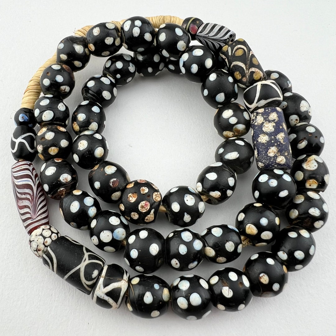 Antique Venetian Skunk Beads. African Trade Eye Beads Black With White ...