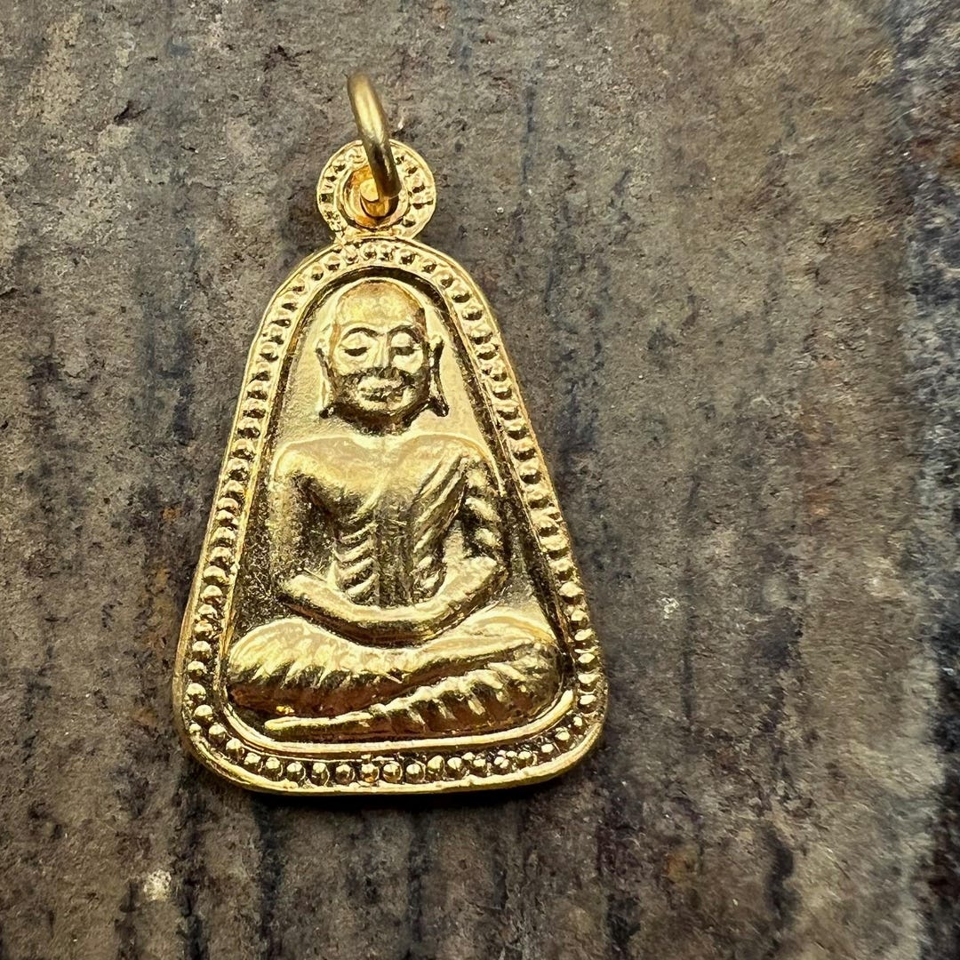 Seated Buddha Pendant Charm Amulet. PEN-298 - Etsy