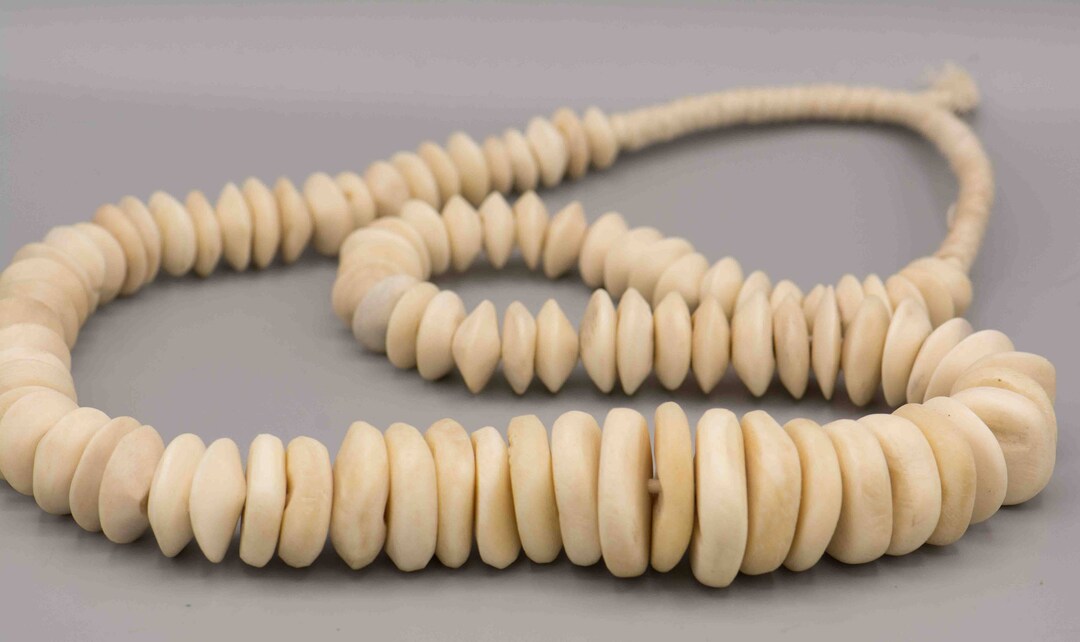 90 Graduated African Bone Disc Beads. Handmade Graduated Strand Tribal ...