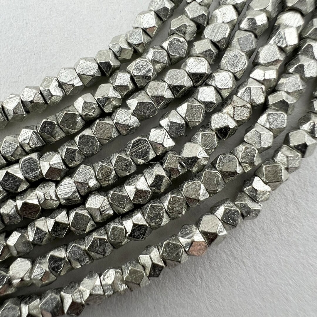220 Silver Plated 2 to 2.5mm Brass Cornerless Cube Beads. MB-53-S - Etsy