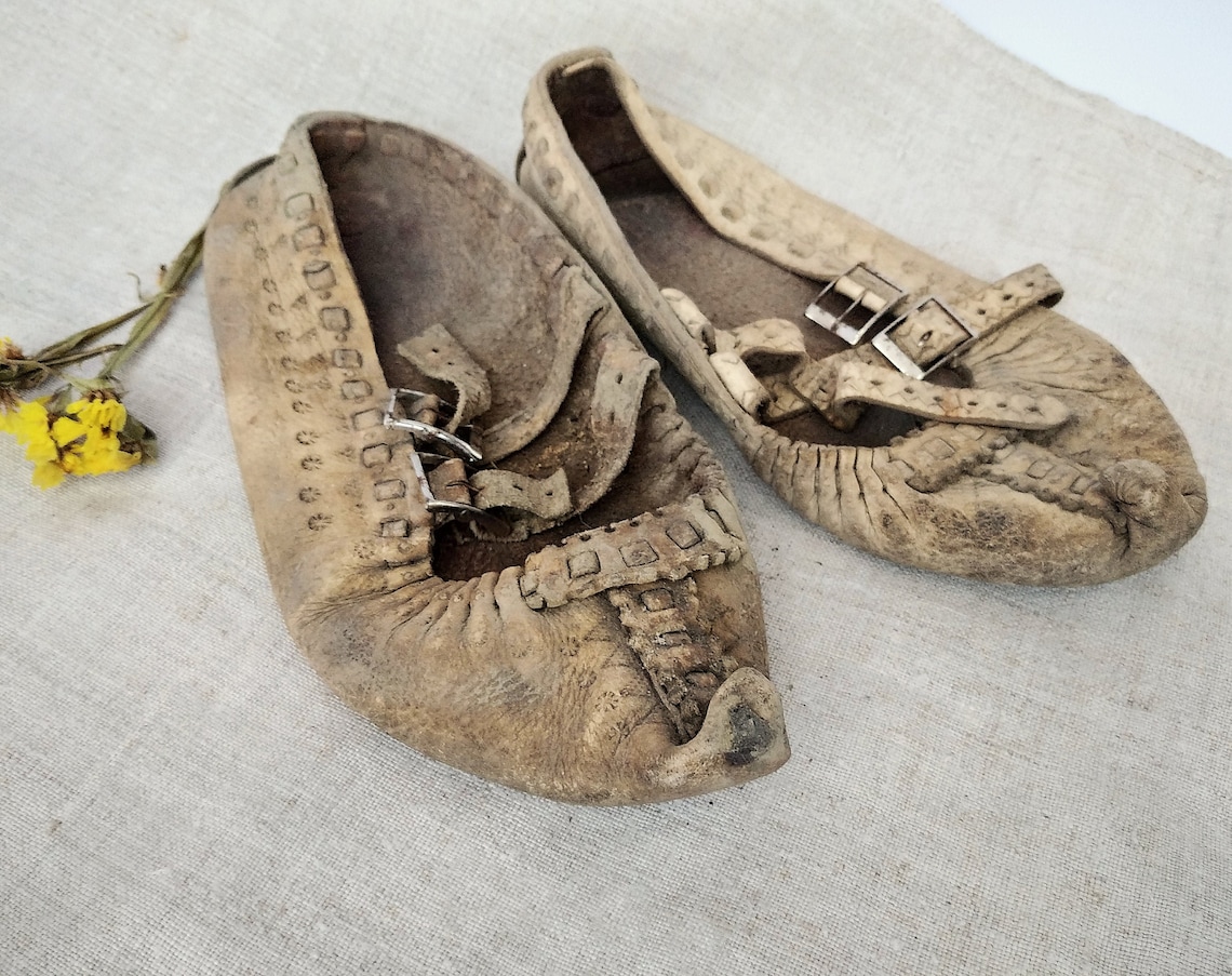 Antique Wall Decor Primitive Leather Shoes Wall Hanging Opanci Peasant ...