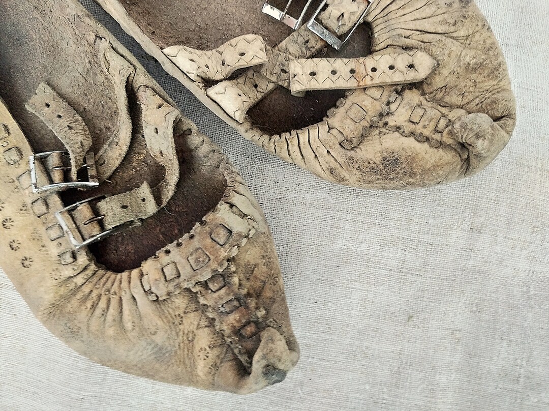 Antique Wall Decor Primitive Leather Shoes Wall Hanging Opanci Peasant ...