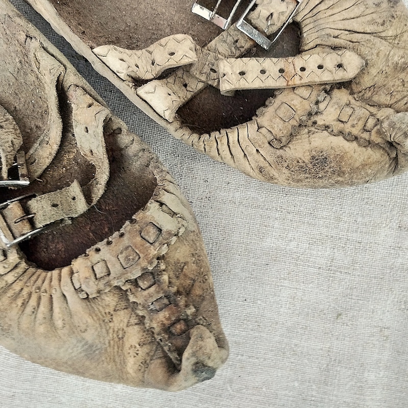 Primitive Leather - Etsy