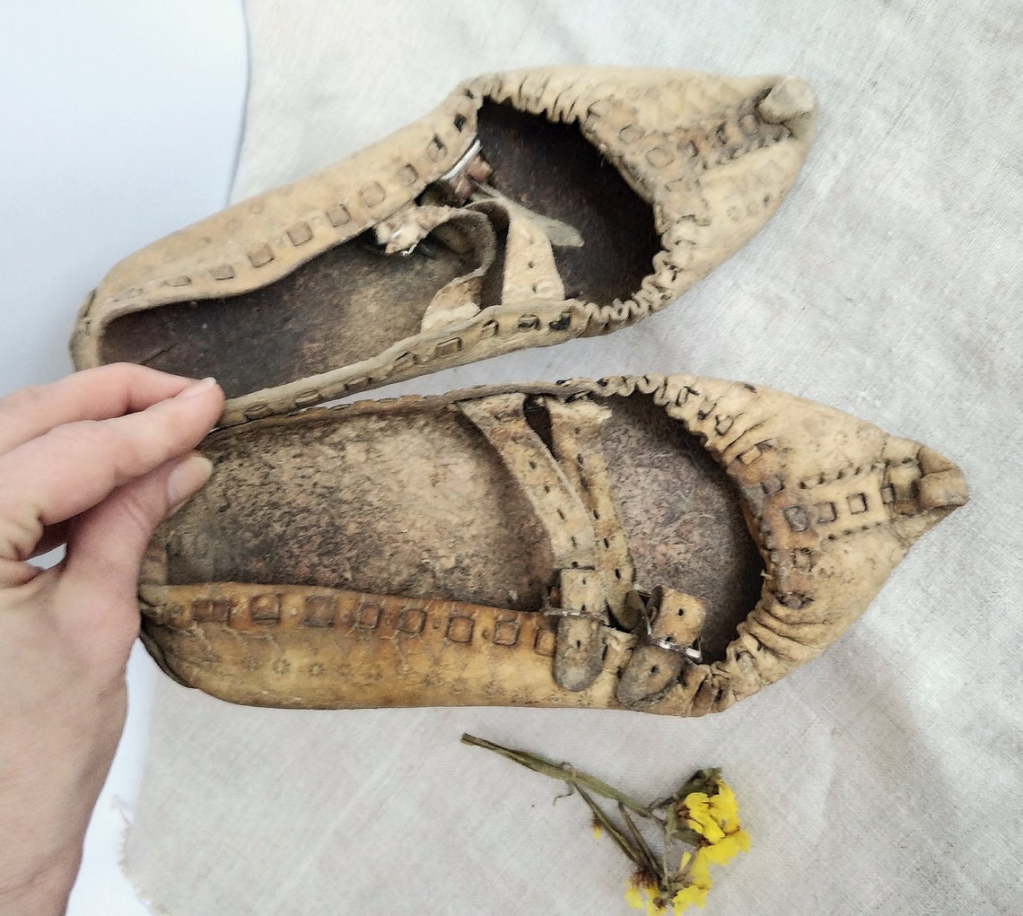 Antique Leather Shoes Primitive Peasant Shoes 1800s Moccasins - Etsy