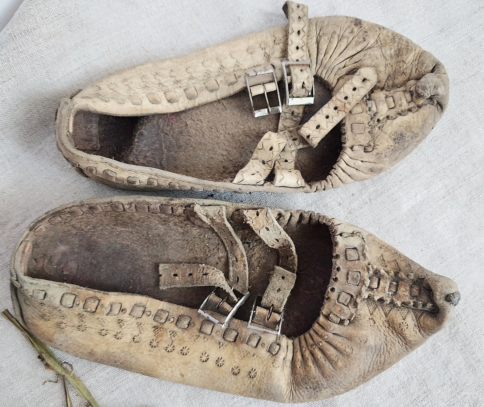 Antique Wall Decor Primitive Leather Shoes Wall Hanging Opanci Peasant ...
