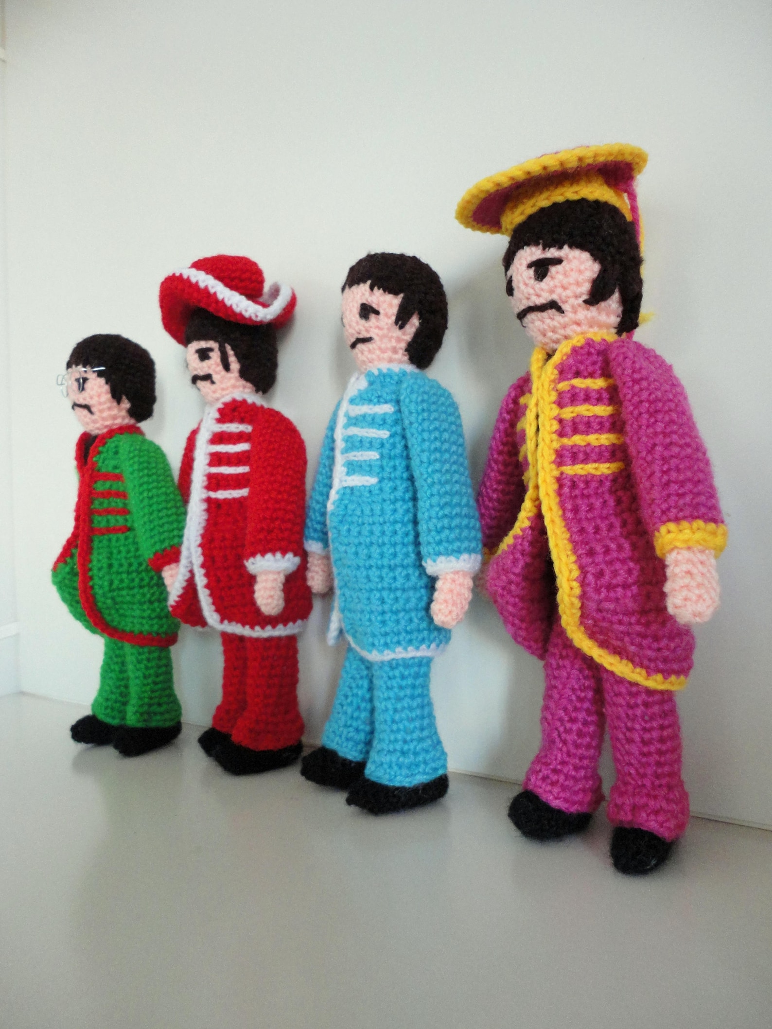 Beatles Amigurumi Crochet Album Sgt. Pepper's Lonely - Etsy Canada