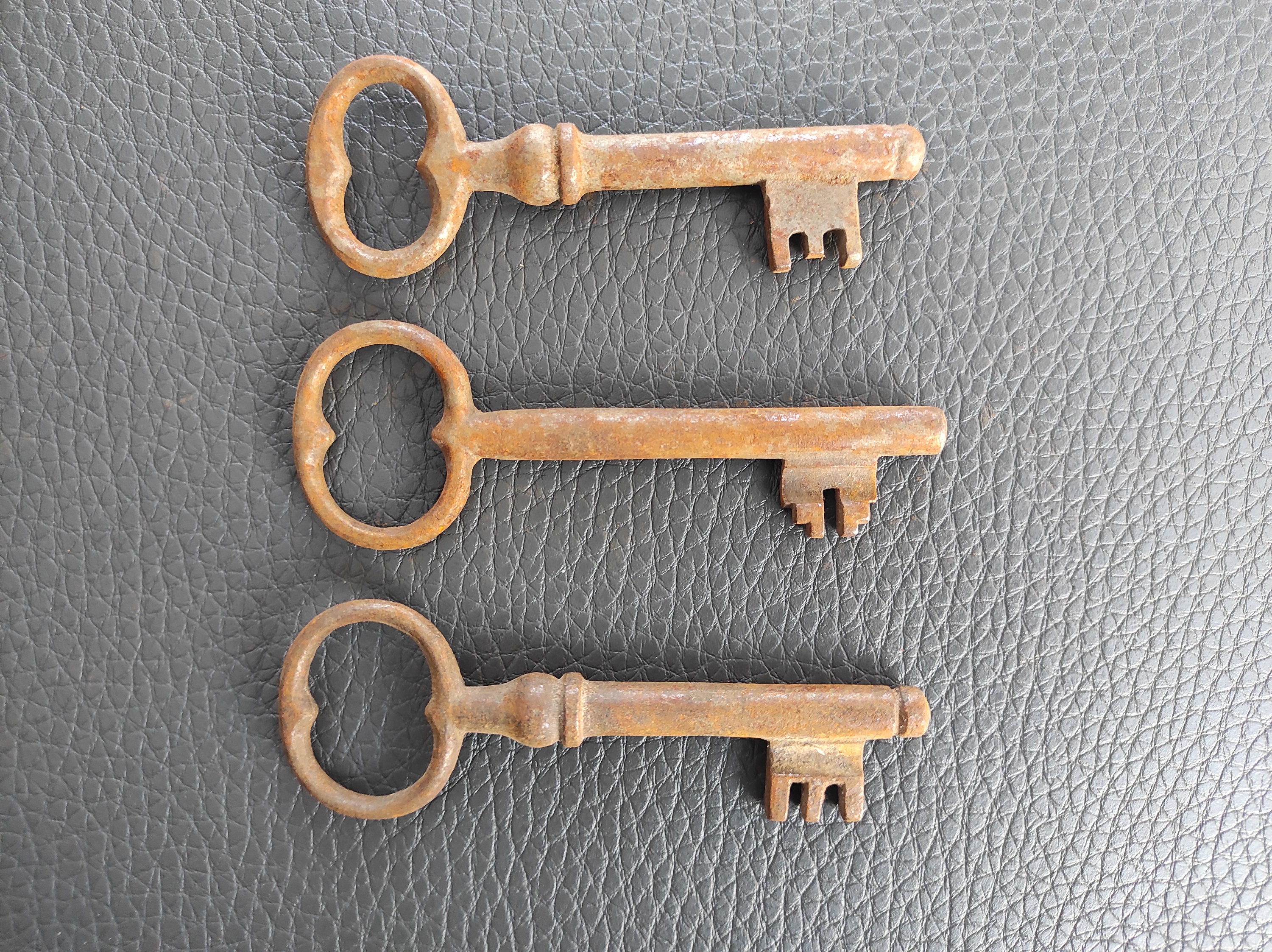 Keys Antique Keys Vintage Skeleton Keys Rustic Keys Metal Keys Rustic ...