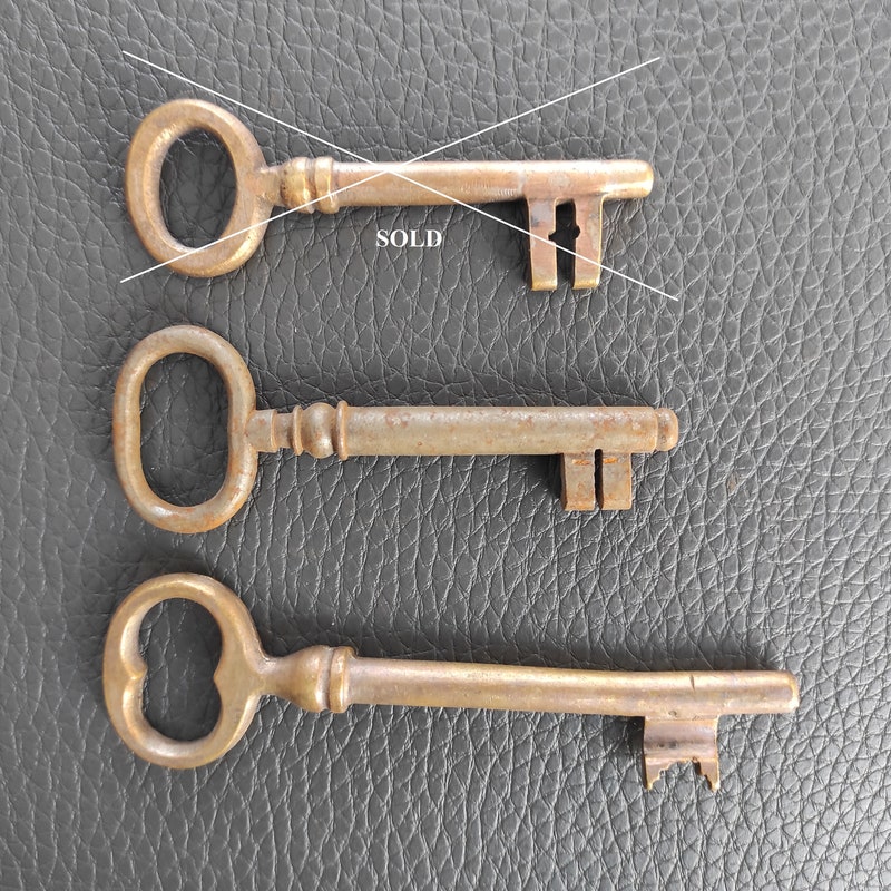 Farmhouse Antiques - Etsy