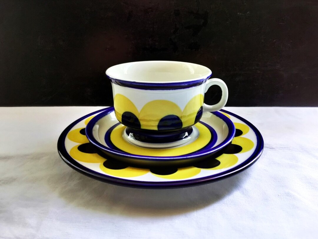 Arabia Finland Eight PAJU Series Items: Two Tea Cups, Two Saucers, and ...