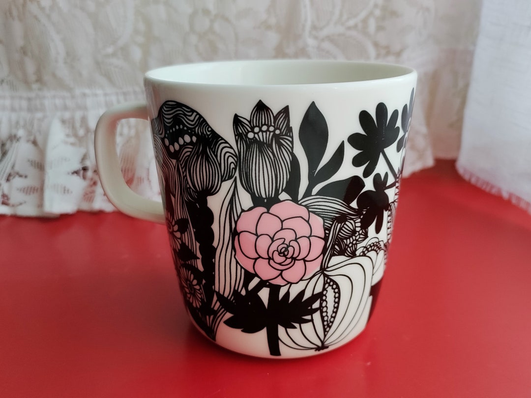Marimekko: One Large SIIRTOLAPUUTARHA Series Mug, Classic Pattern by ...