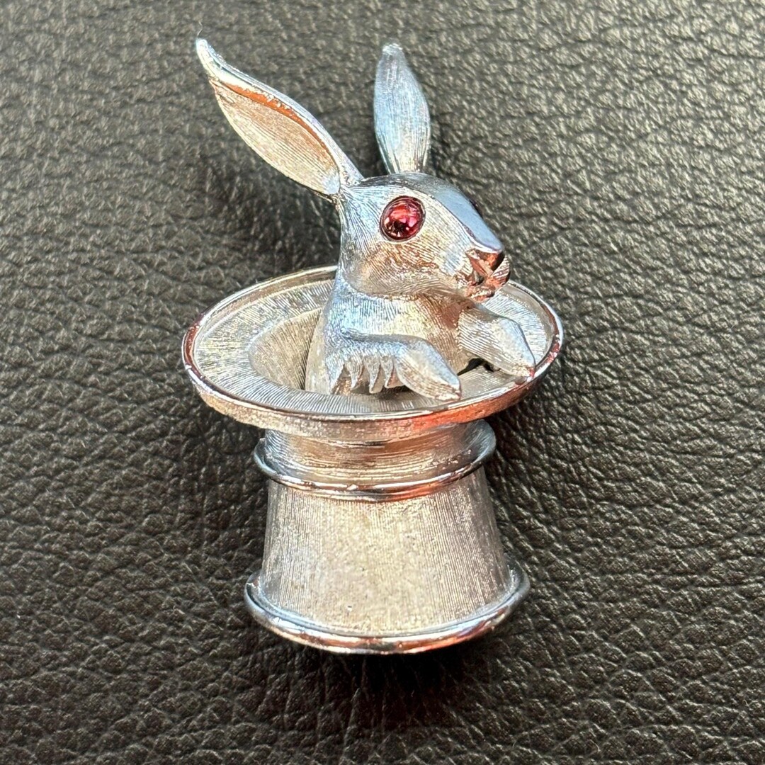 Vintage Rare Crown Trifari Signed Rabbit in Magicians Hat Brooch ...