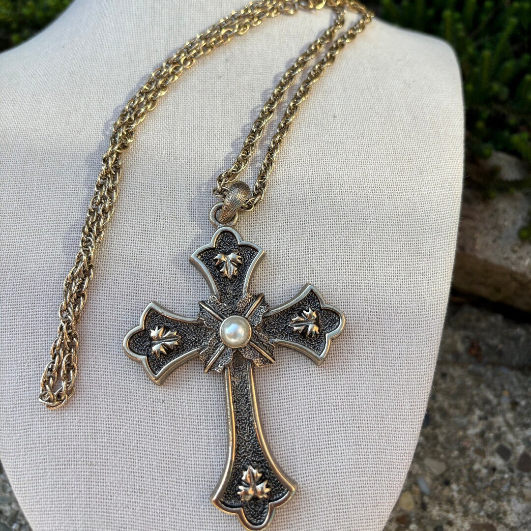 Vintage Sarah Coventry 1975 Peace Limited Edition Cross Necklace With ...