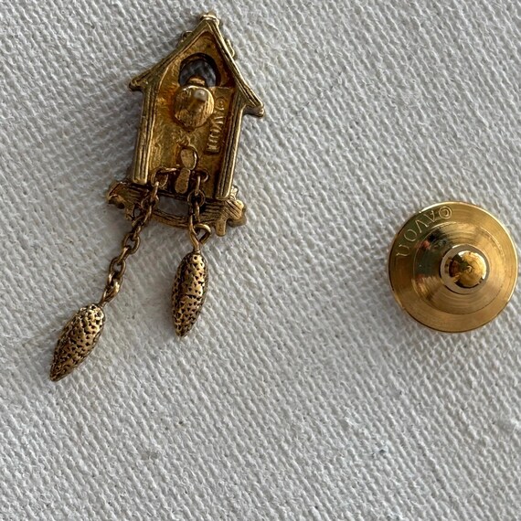 Vintage Avon gold tone cuckoo clock push back pin wit… - Gem