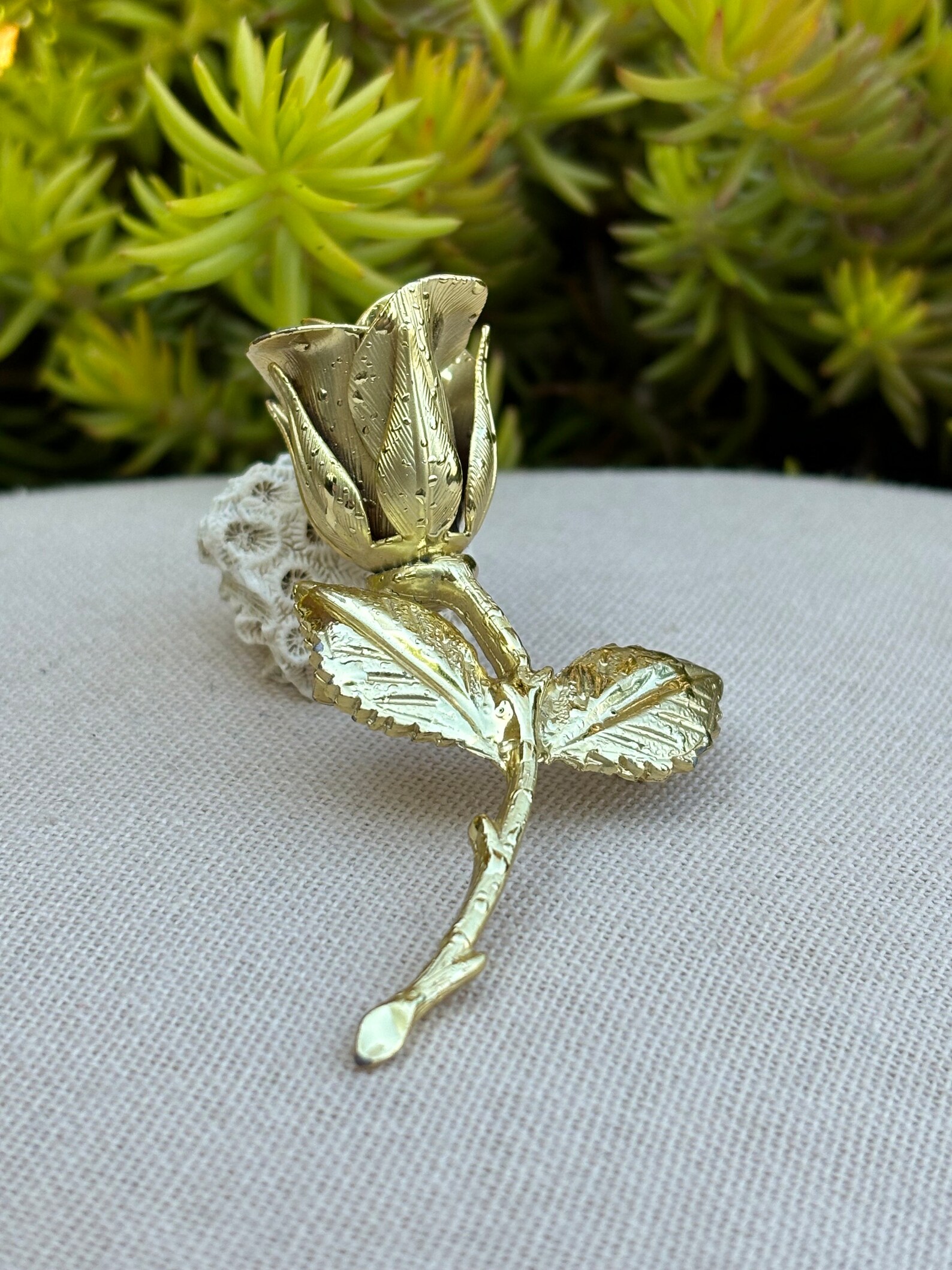 Vintage Mid Century Weeping Gold Finish Gold Tone Rose Floral Brooch ...