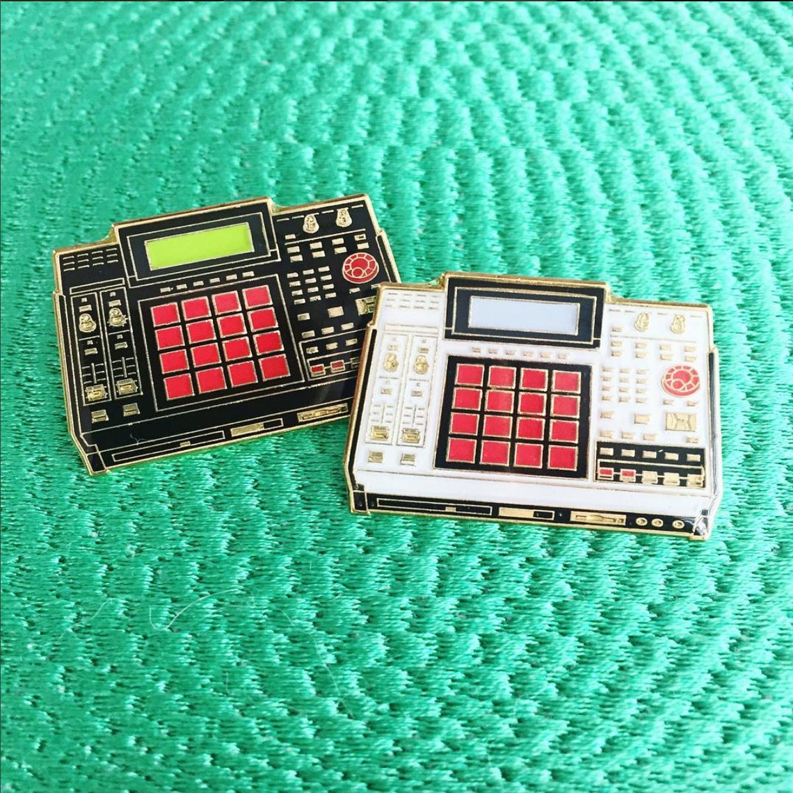 MPC 2500 Drum Machine Enamel Pin (white) - Etsy