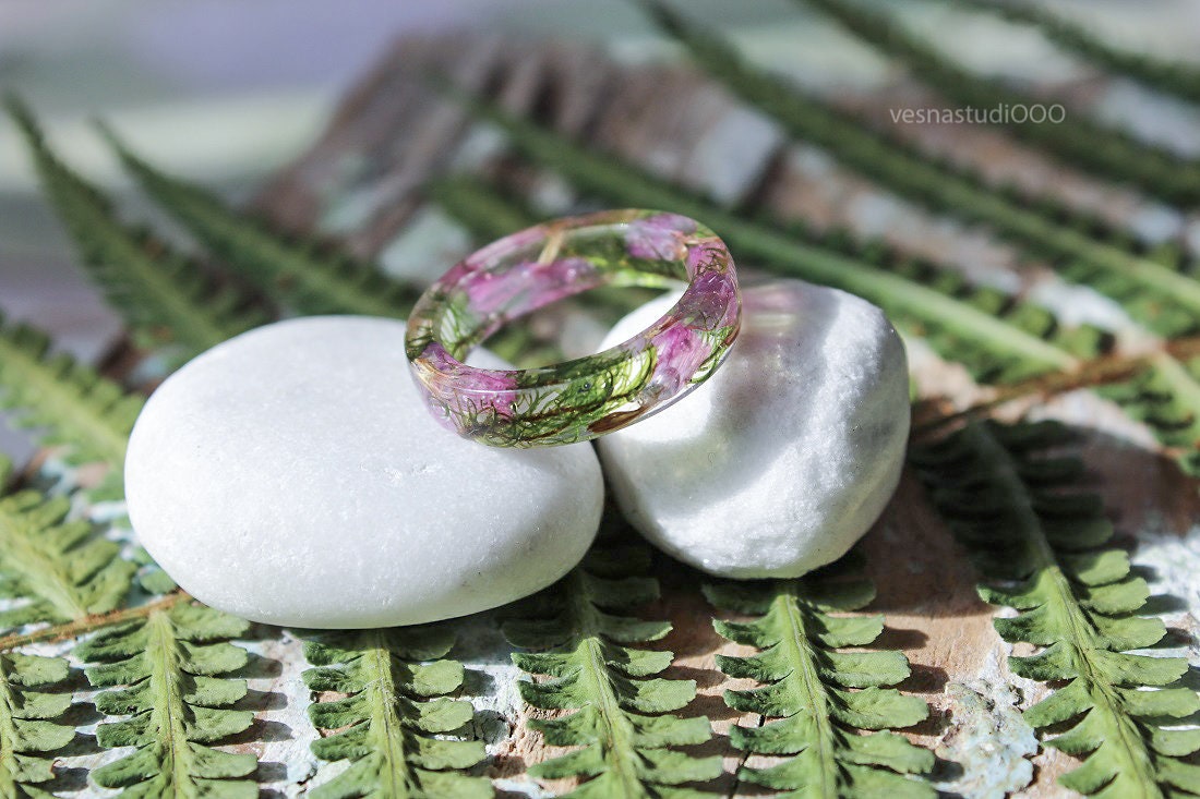 Pink flower ring Resin ring Modern flower child rings Moss | Etsy