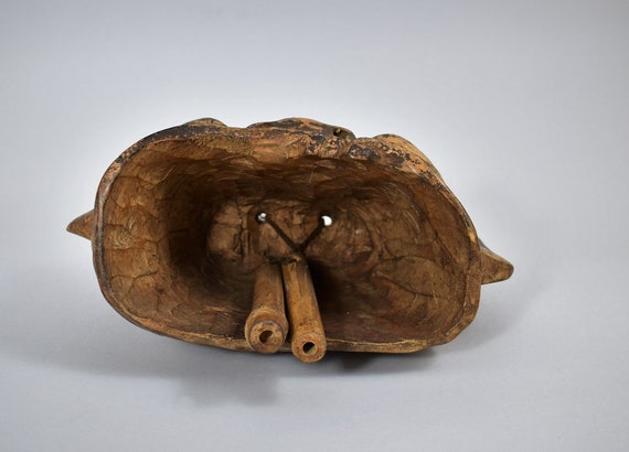 Antique chinese Bell / Mask lacquer wood - Gem