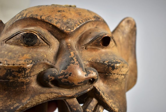 Antique chinese Bell / Mask lacquer wood - Gem