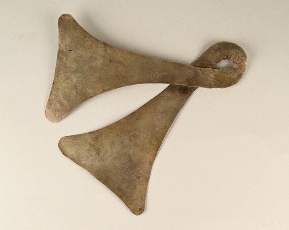 Antique "Marangga" pectoral - Sumba, Indonesia - Gem