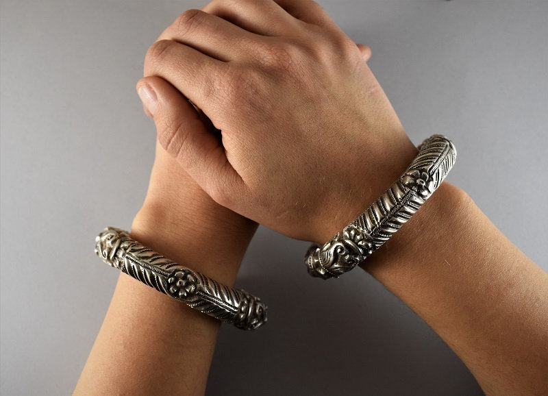 Pair of Antique Indian Silver Bangles - Etsy