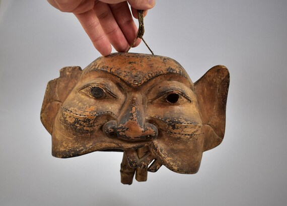 Antique chinese Bell / Mask lacquer wood - Gem