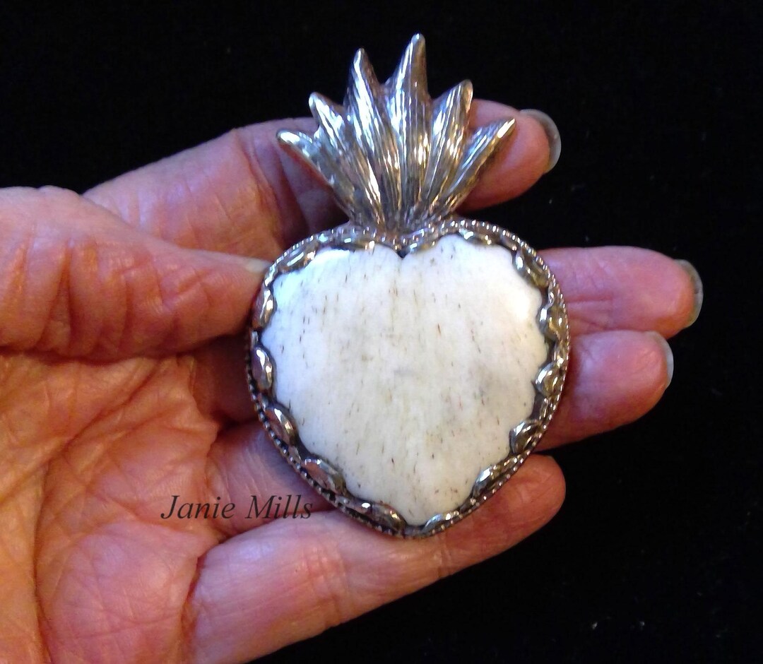 Pendant Sacred Heart Bovine Bone and Tibetan Silver - Etsy