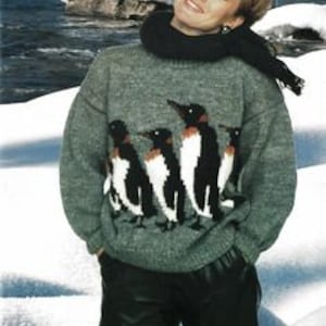 Penguin Motif Pattern Back & Front Womens 30" - 36" Sweater Chunky ...