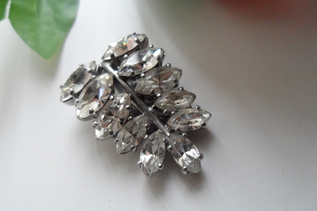 Vintage Leaf Dress Clip 1930's Rhinestones Faux Diamond Glass Leaves ...