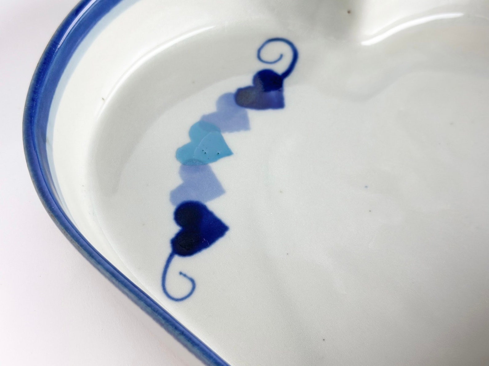 Vintage Large Heavy Stoneware Heart Shaped Baking Dish - Gray W Blue ...