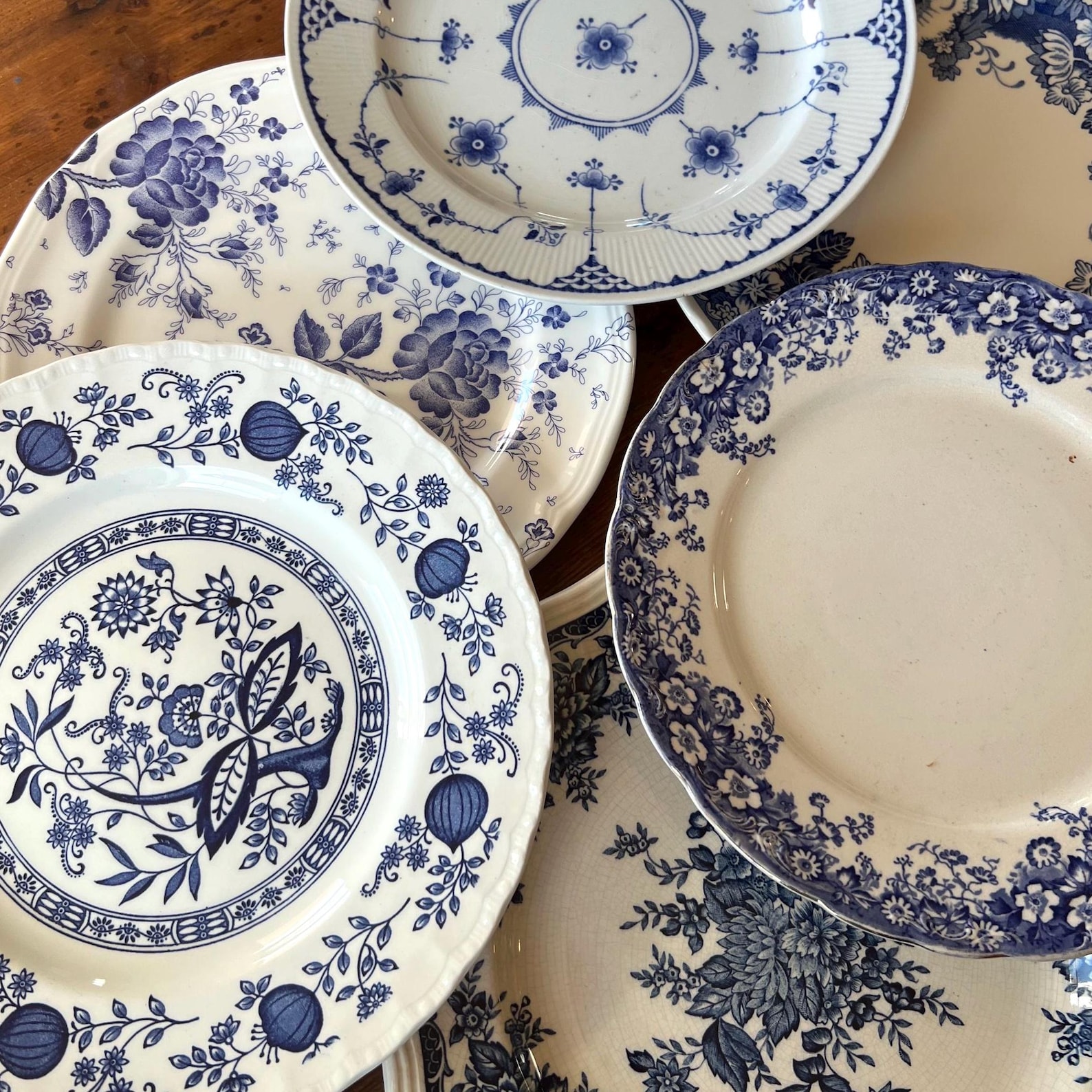 Blue and White Transferware Plates With Scenery Toile Aesthetic Mix ...