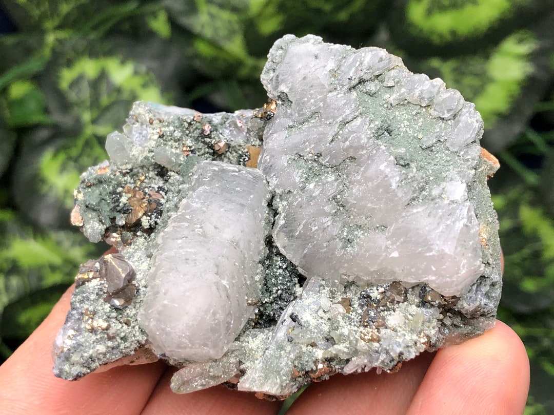 Amazing Calcite Chlorite Chalcopyrite Gyudyurska Mine Erma Reka ...