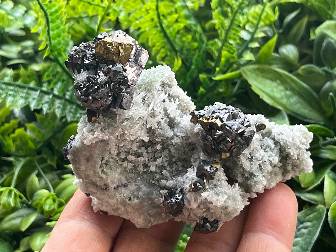 Amazing Quartz-galena Sphalerite Chalcopyrite Borieva Mine-madan ...