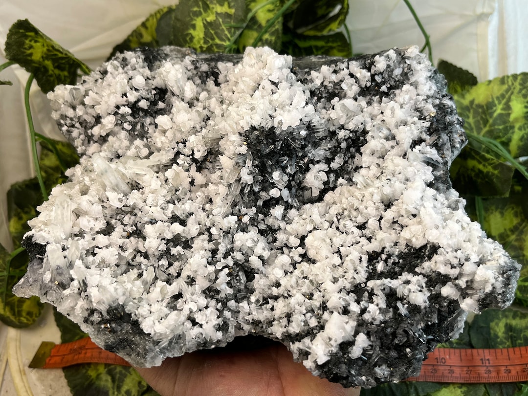 Amazing Quartz Chlorite Calcite Deveti Septemvri Mine-madan Bulgaria ...