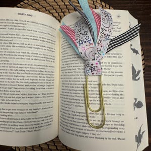 Jumbo Bookmark | Oversized Paper Clip | Bookish Gift for Teachers ...