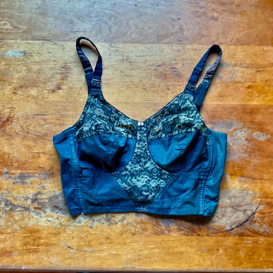 Vintage Sexy 50s 60s Pin up Pointy Lacy Black Brassiere With “fantasia ...
