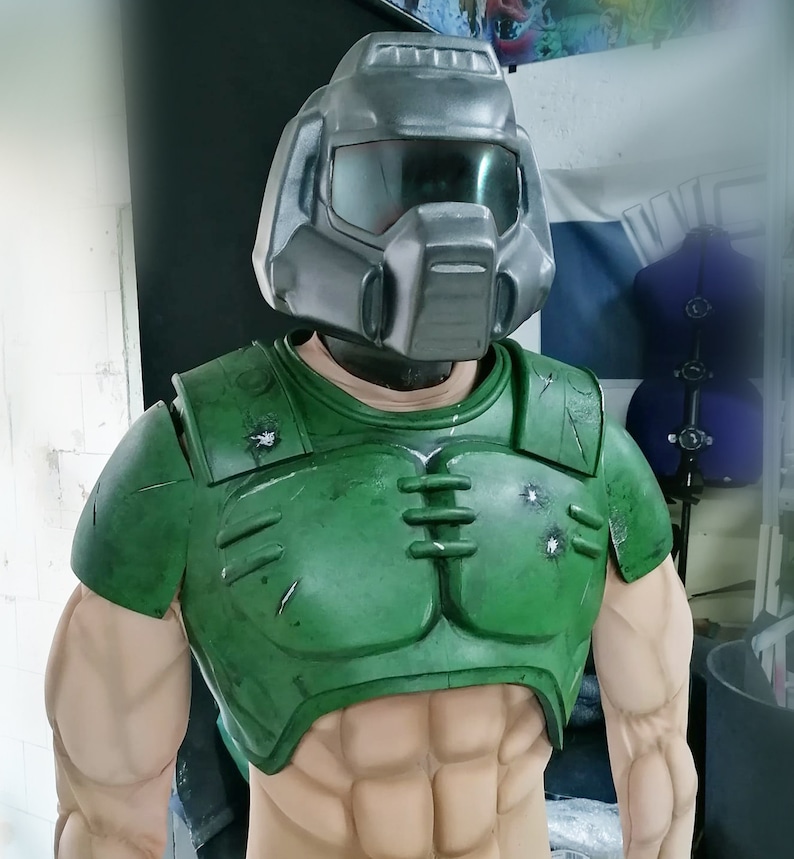 DoomGuy/ Doom Marine/ Doom Slayer Bundle Rüstung/ Muskel T-Shirt & Helm ...