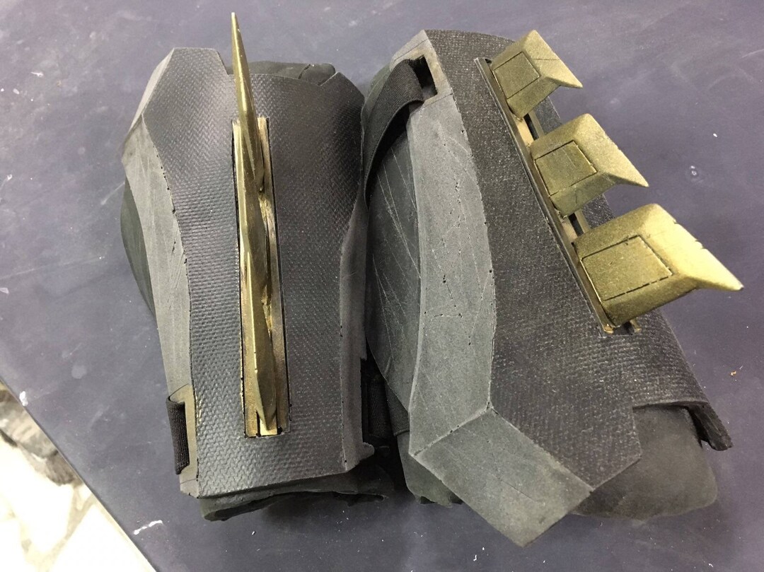 Man in the Shadow Tactical Gauntlets Cosplay - Etsy